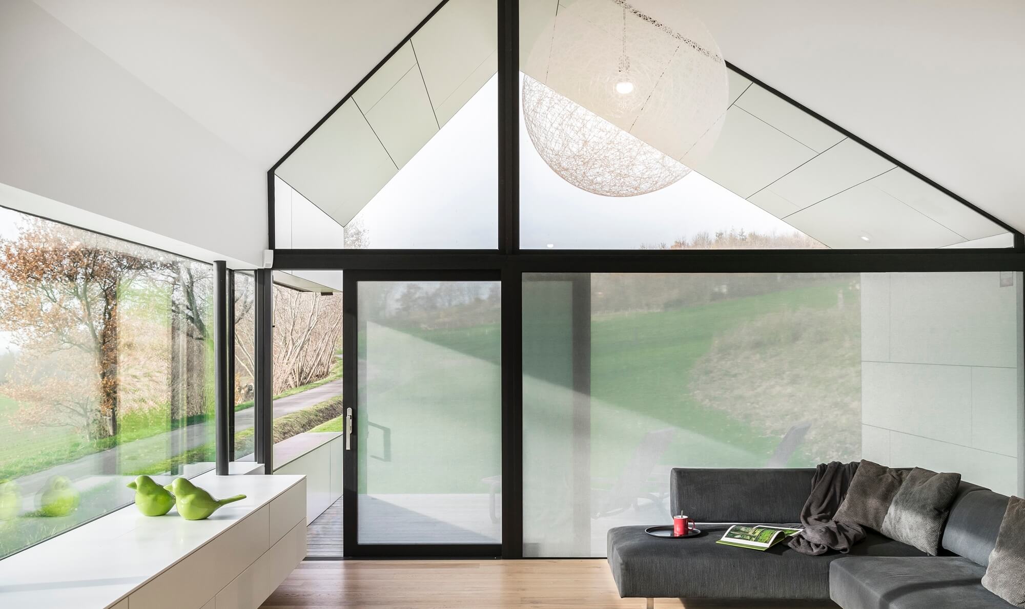 Finch - blinds, roller shutters, shades, curtains, insect screens